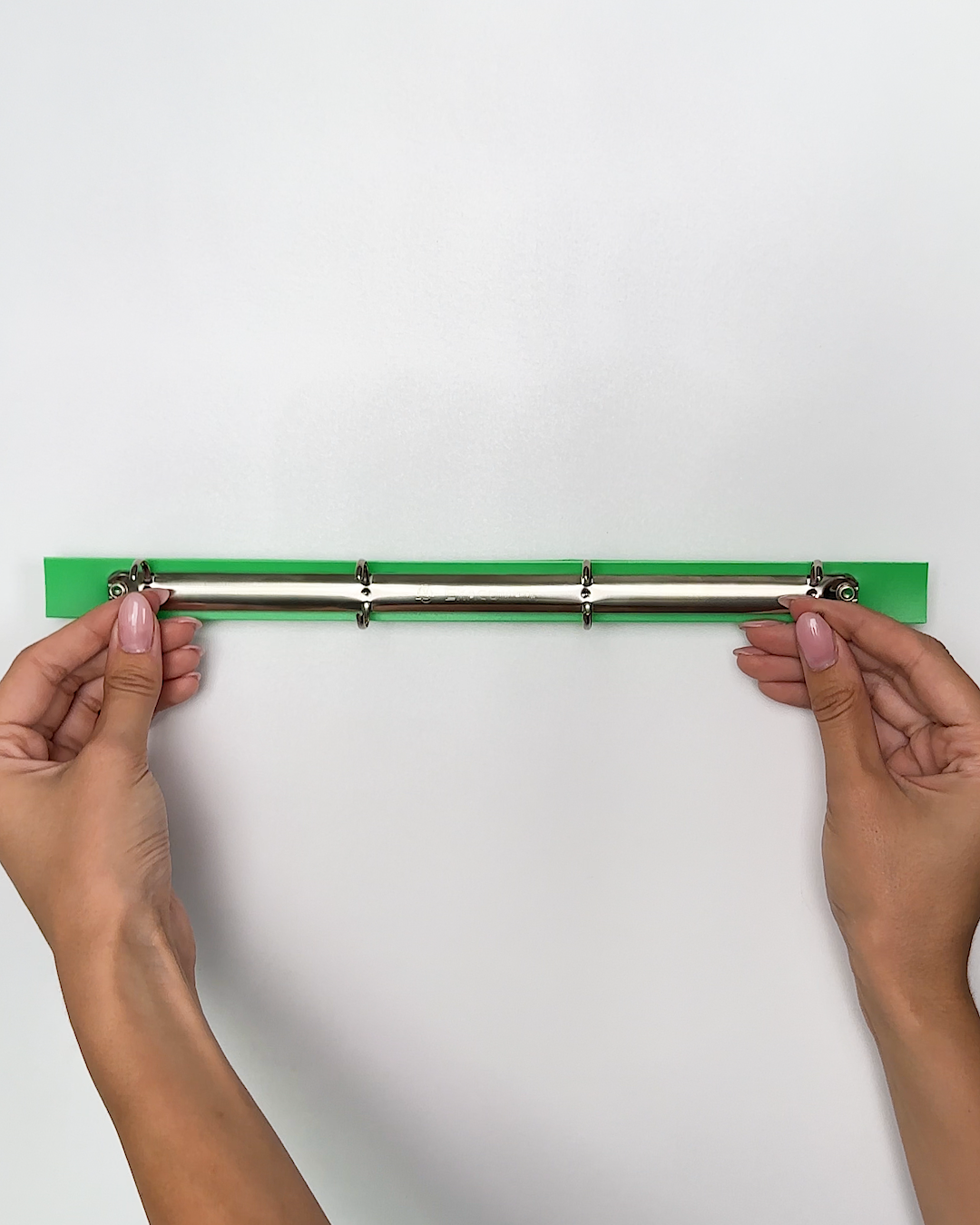 Manage kitchen clutter with binder hack🍴