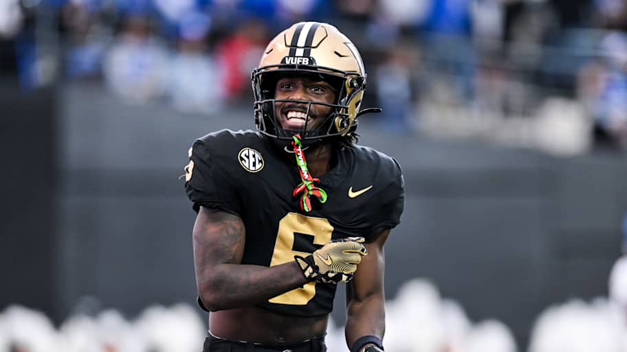 Georgia's top WR target gives UGA terrible news