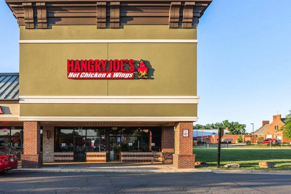 Hangry Joe’s hot chicken menu prices with calories [updated 2026]