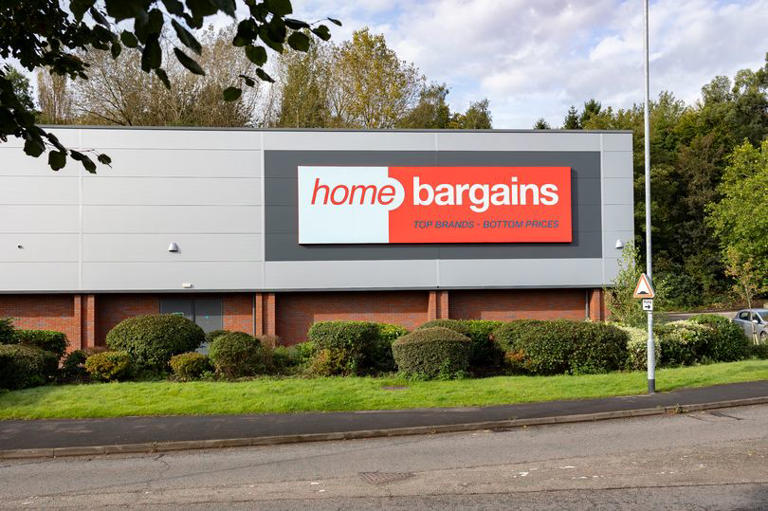 Home Bargains slashes £200 'clean beauty' set with eight items to £40