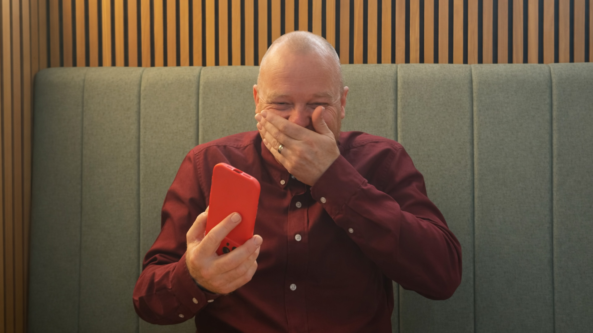 Prank calling private investigator to find dad