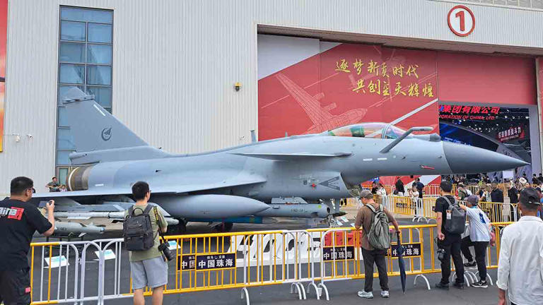 Study suggests possible shootdown of Indian Rafale by Pakistani fighter ...