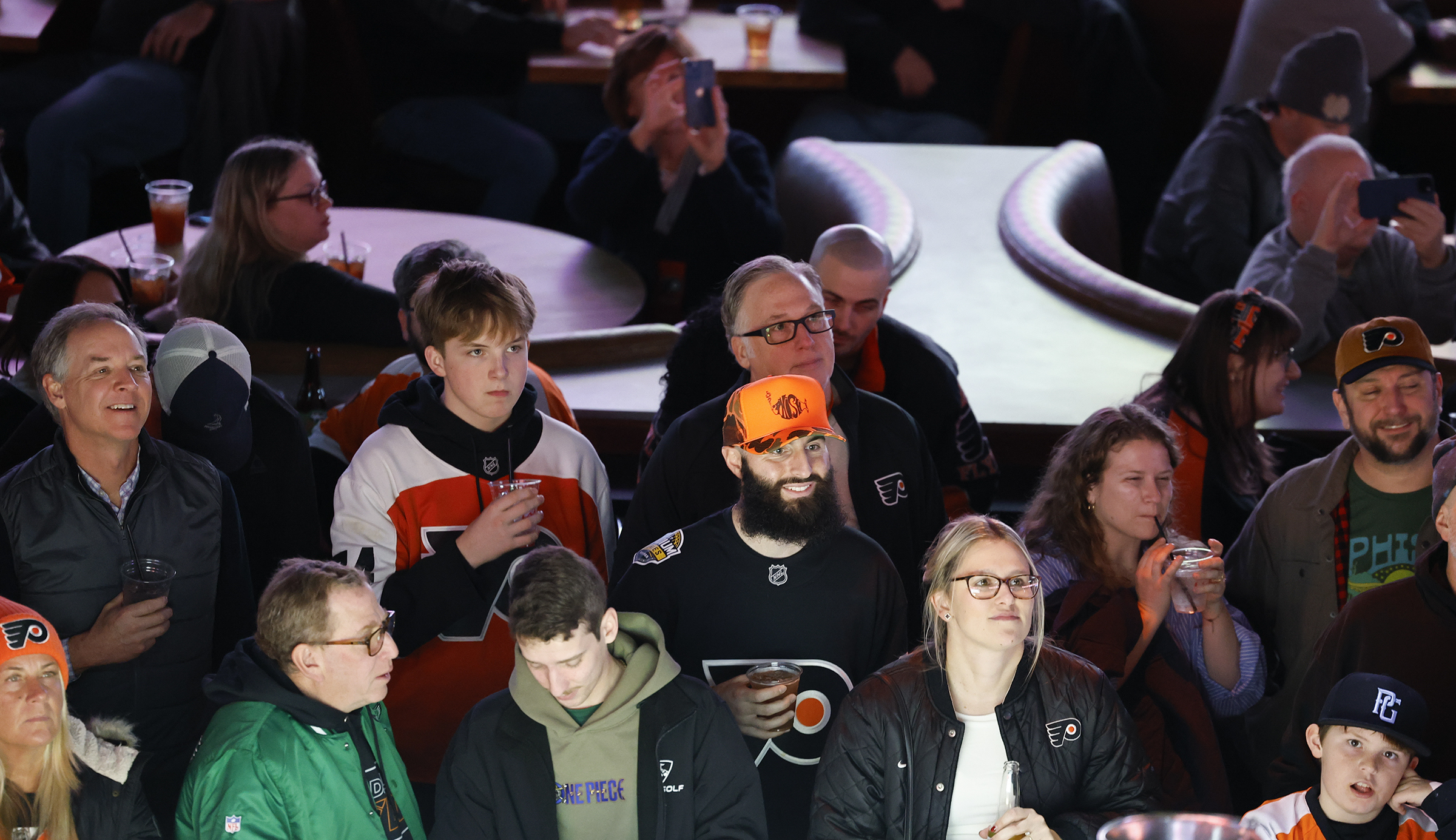 Flyers’ first Phish night had DIY Gritty costumes, Phish trivia, and ...