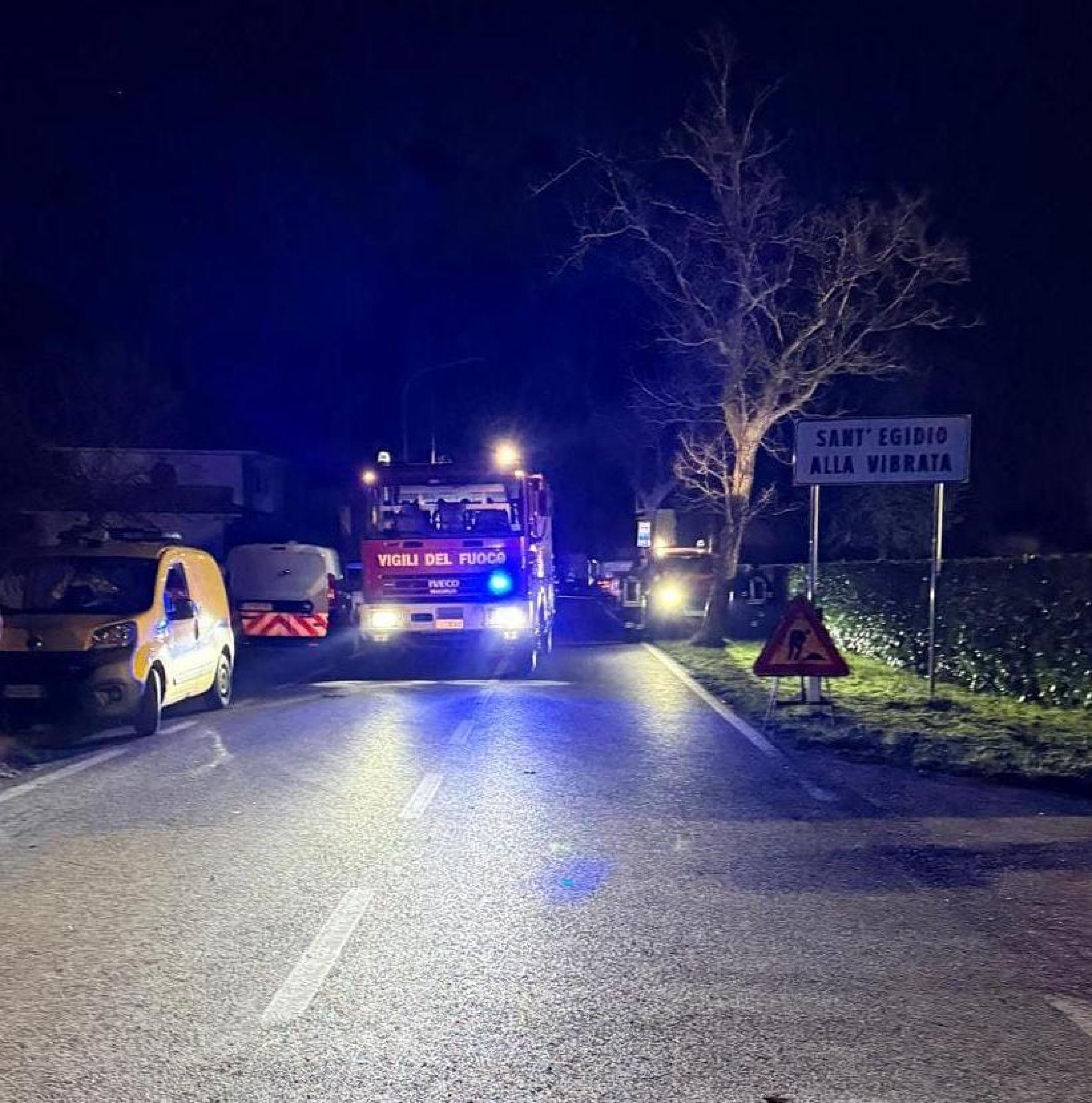 Esplosione in palazzina, stabile il ferito, evacuati rientrano nelle case