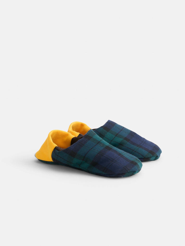 All the Cozy Essentials You'll Want for Hibernating With This Winter ...