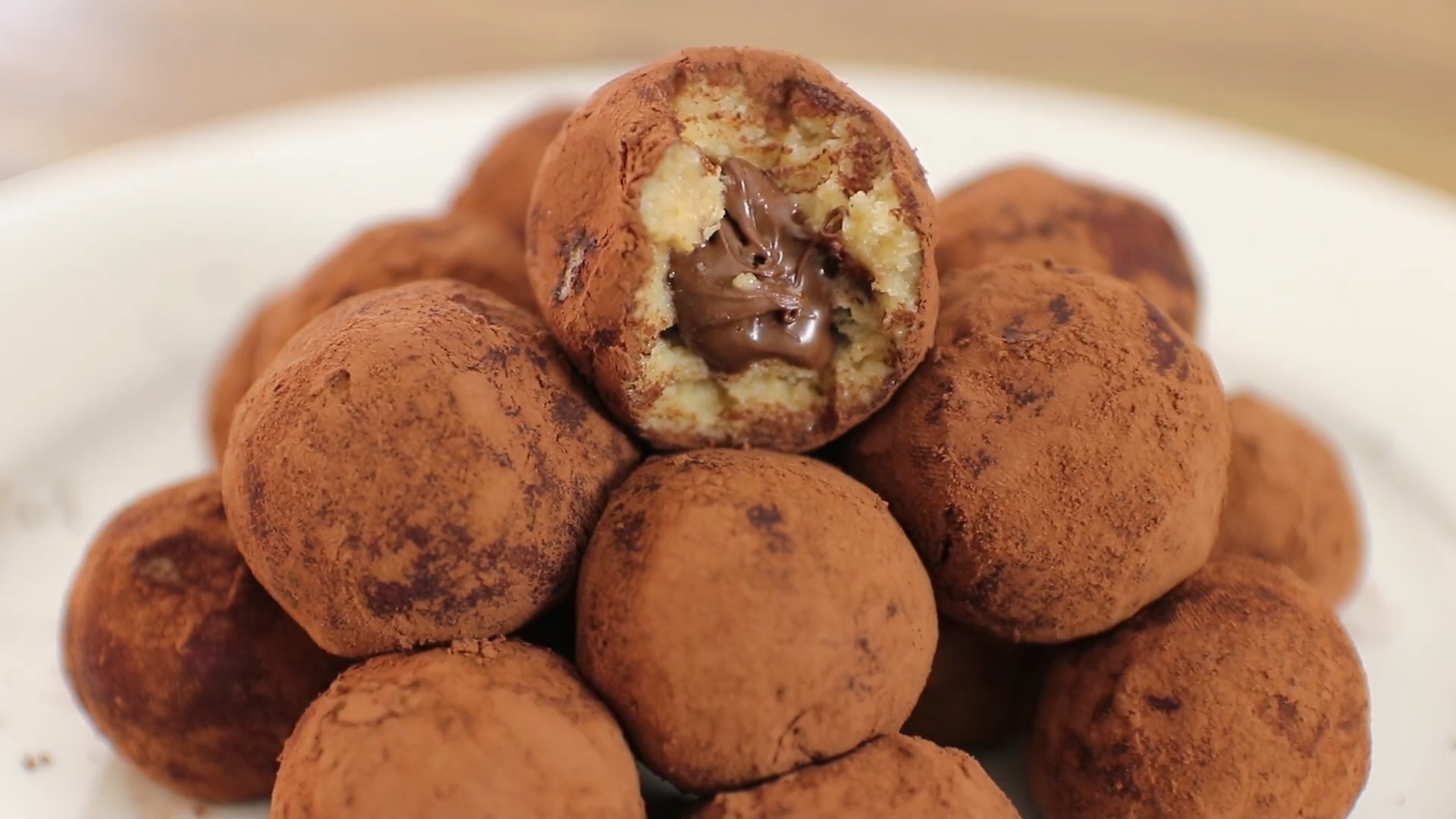 Make these elegant tiramisu truffles in minutes