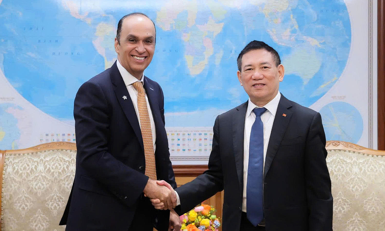 Prudential plc CEO reinforces long-term commitment to Vietnam during ...