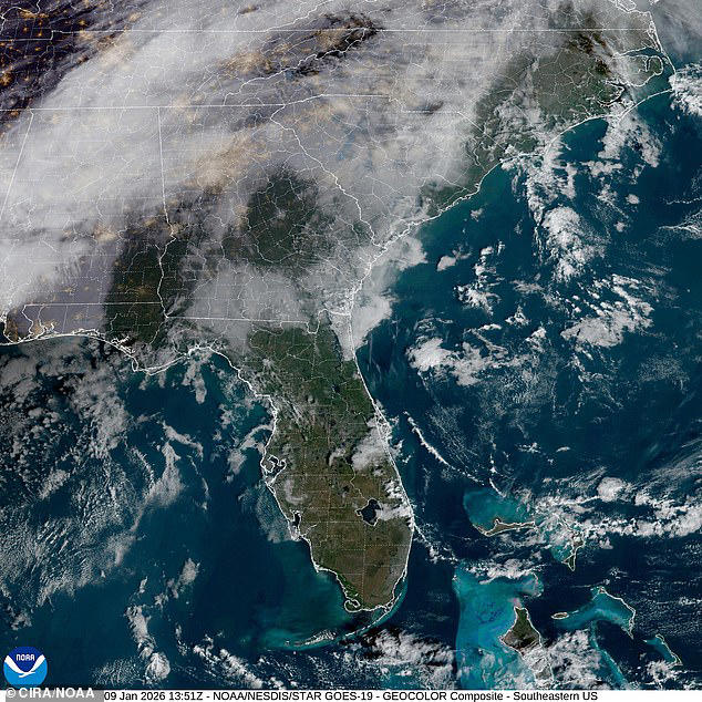 Travel chaos warning as hazardous 'radiation fog' alert is issued in ...
