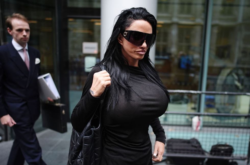 Katie Price 'splits' from boyfriend JJ Slater after two-year romance ...