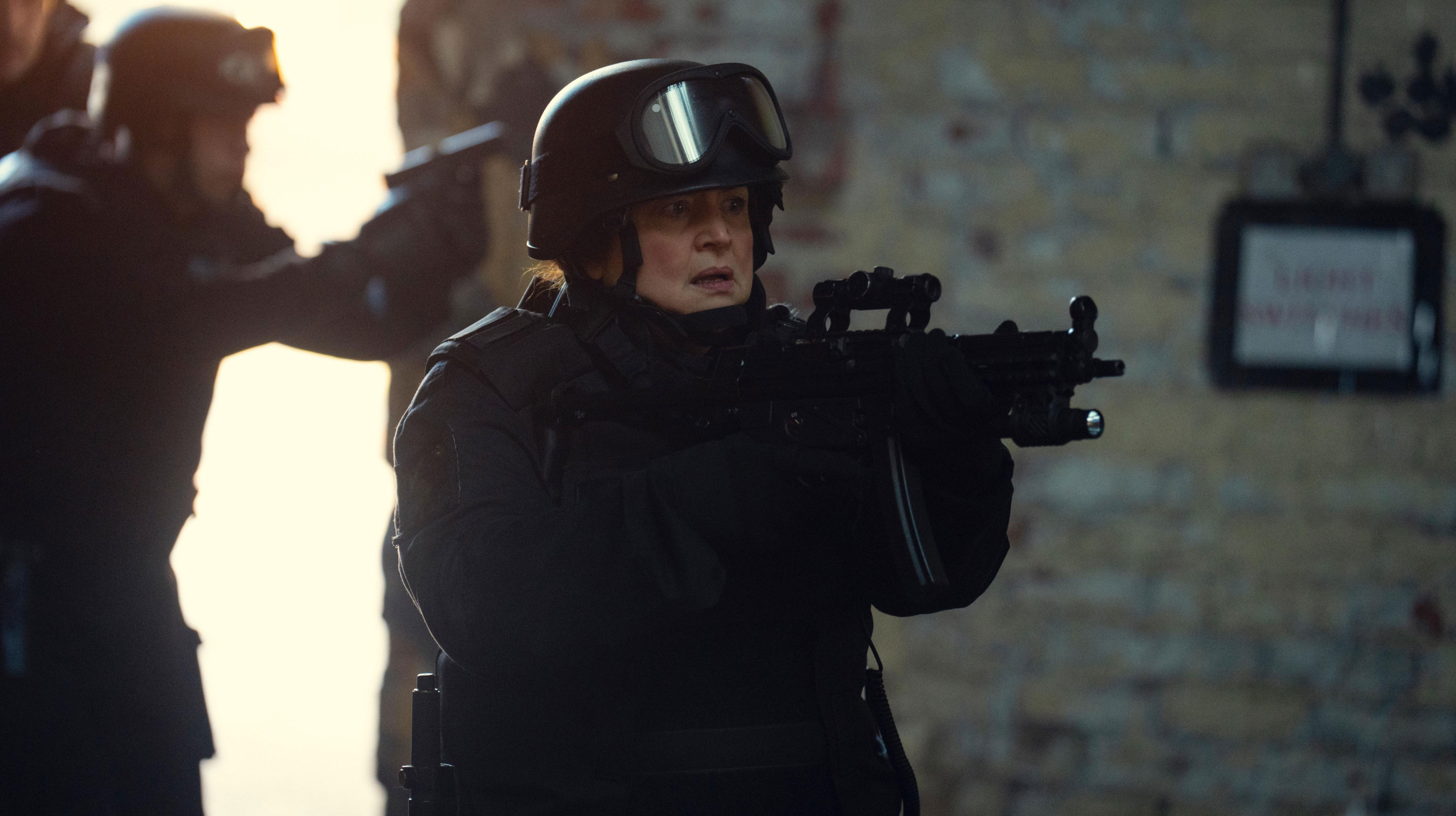 Ruth Jones shines as PI Elena Ravenscroft in Netflix's Run Away