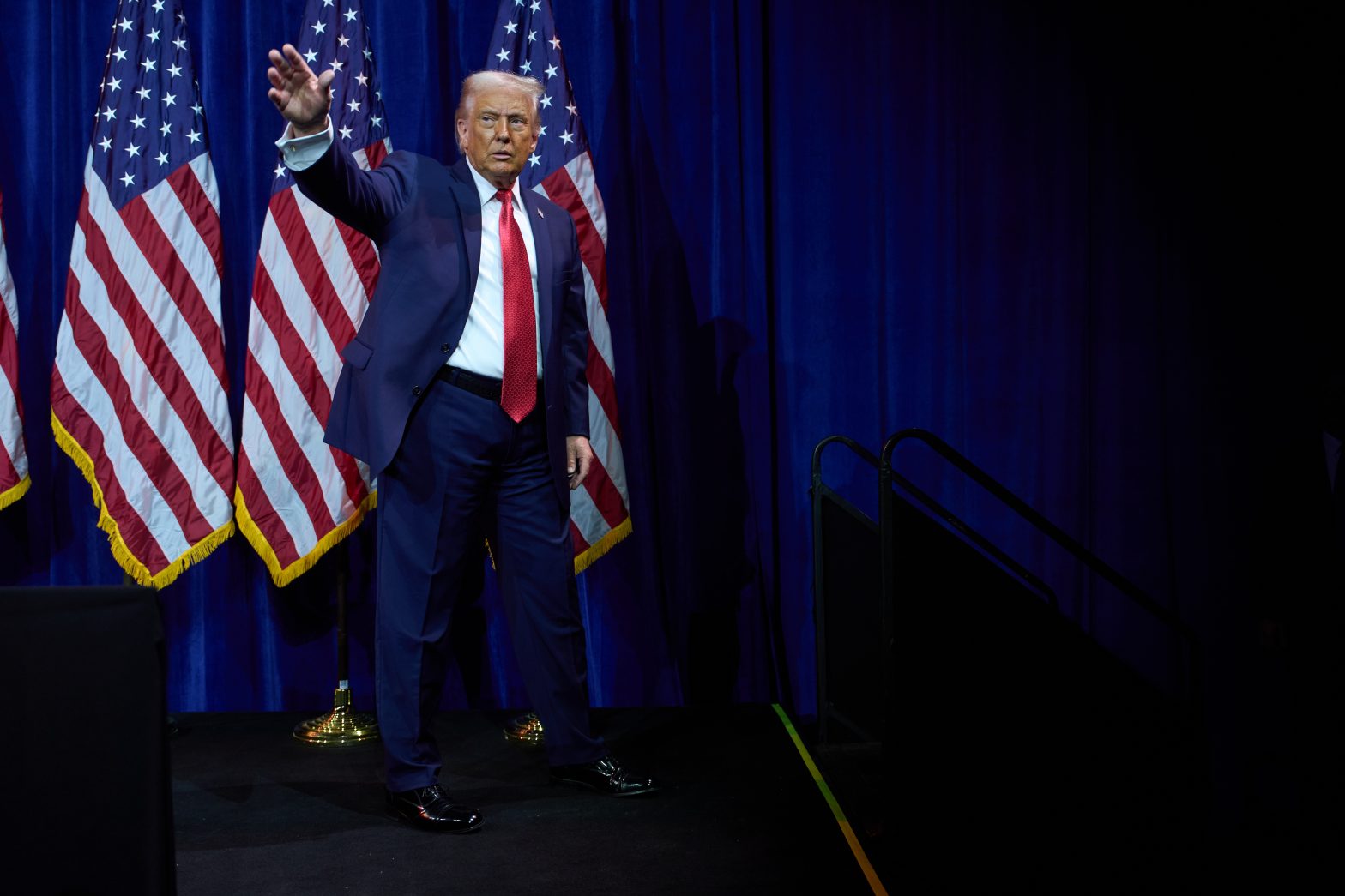 President Trump to meet with oil execs on reviving Venezuelan oil sector