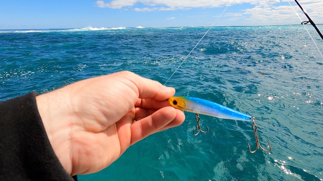 Fishing with stick baits in the wash zone for king fish (Fishing Australia)