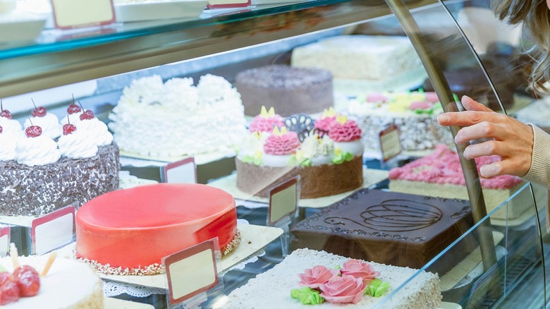The 10 best grocery store bakeries, ranked
