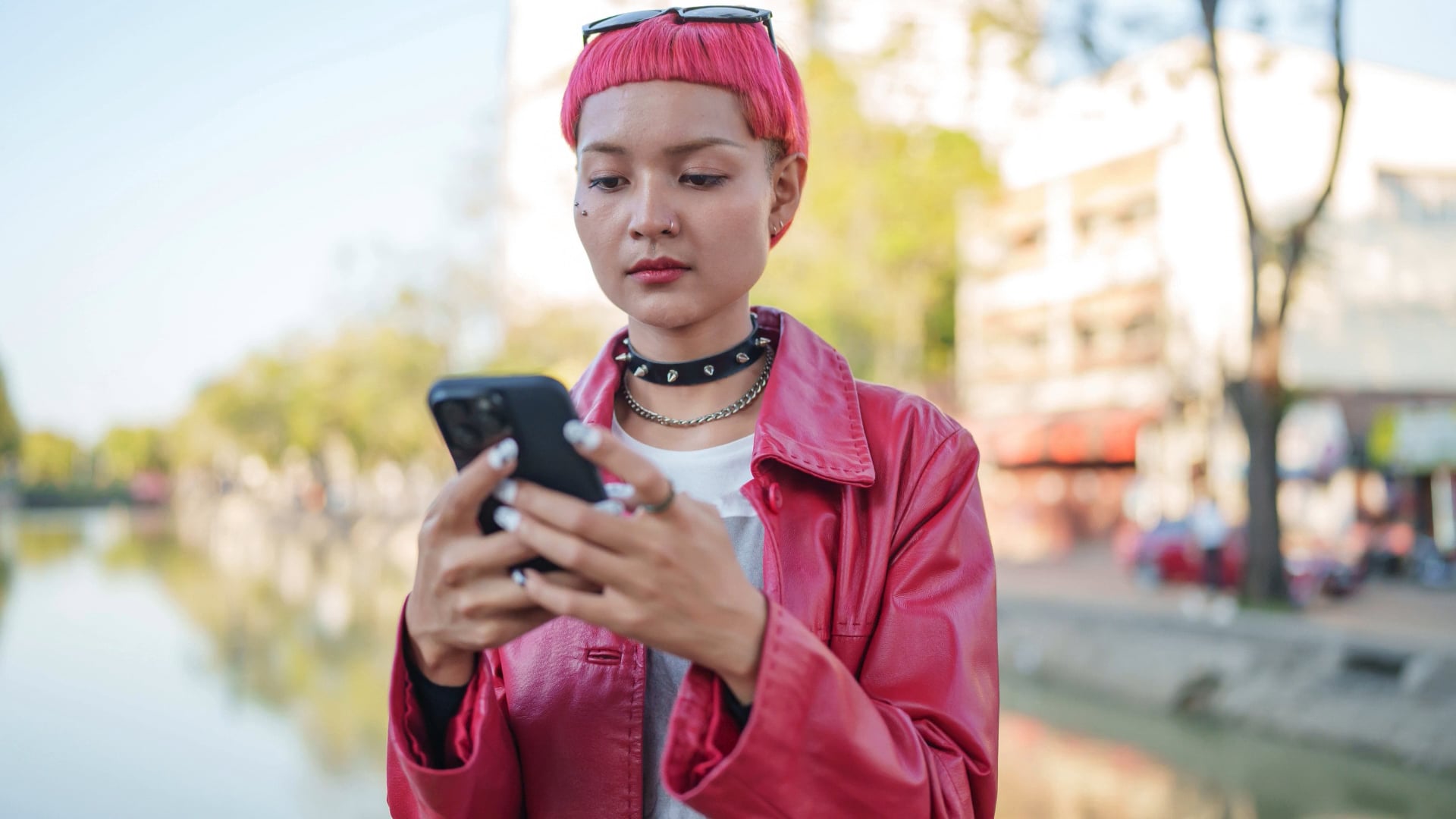 High inflation and financial anxiety pushes Gen Z toward fixed income ...