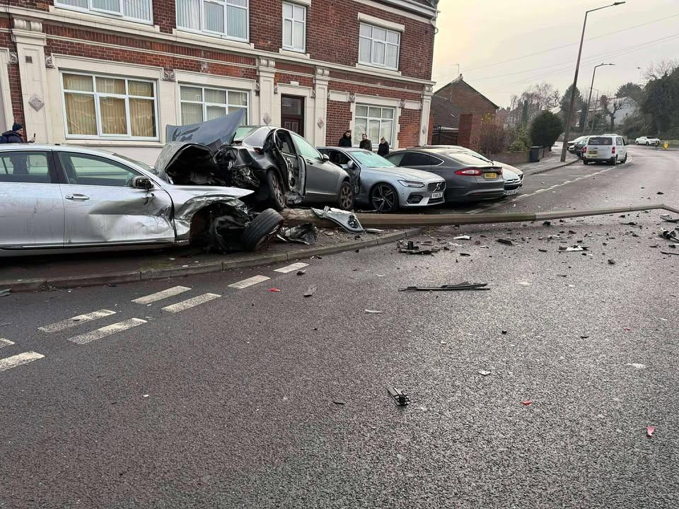 Video: Shocking aftermath of Doncaster car smash involving seven vehicles