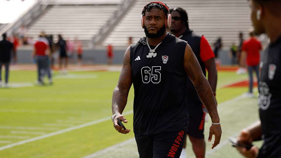 South Carolina lands trio of transfers to boost special teams ...