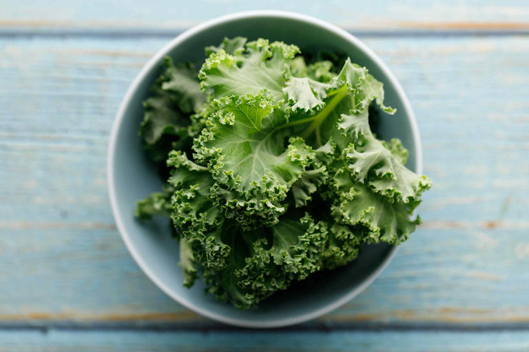 8 foods with more folate than kale