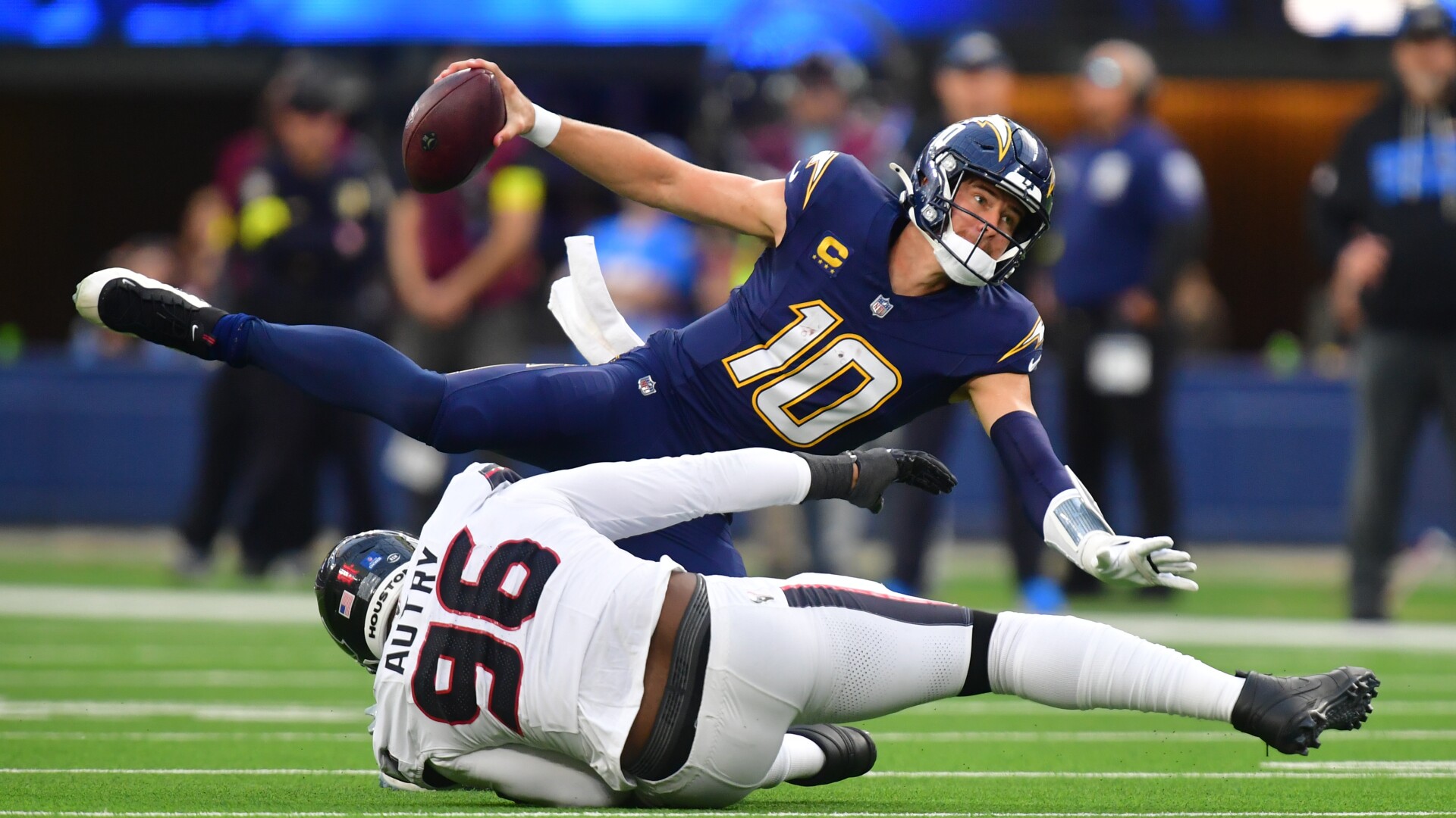 Chargers vs. Patriots prediction: Odds, picks, best bets, player props ...