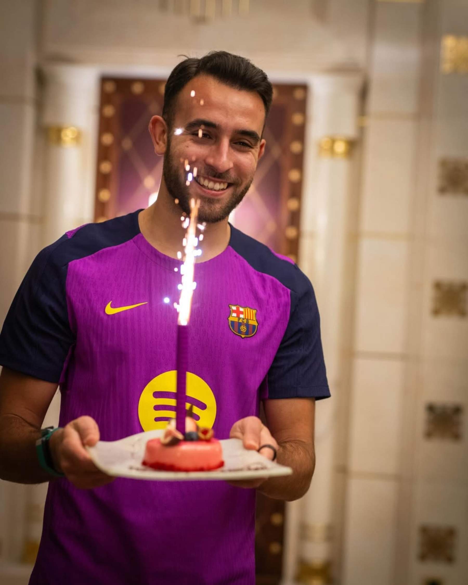 Eric Garcia cumple 25 años, la felicitación más especial de Alícia, su ...