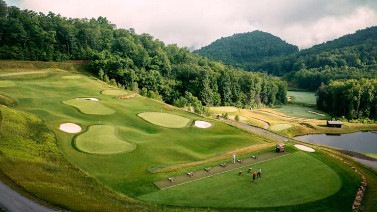 Arnold Palmer is the mountain king with this stunning course in the ...