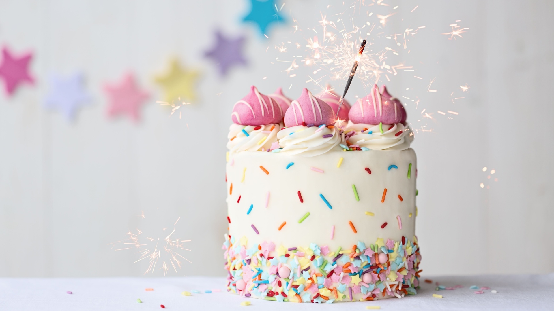 14 birthday foods from the 2000s that always appeared on the party table