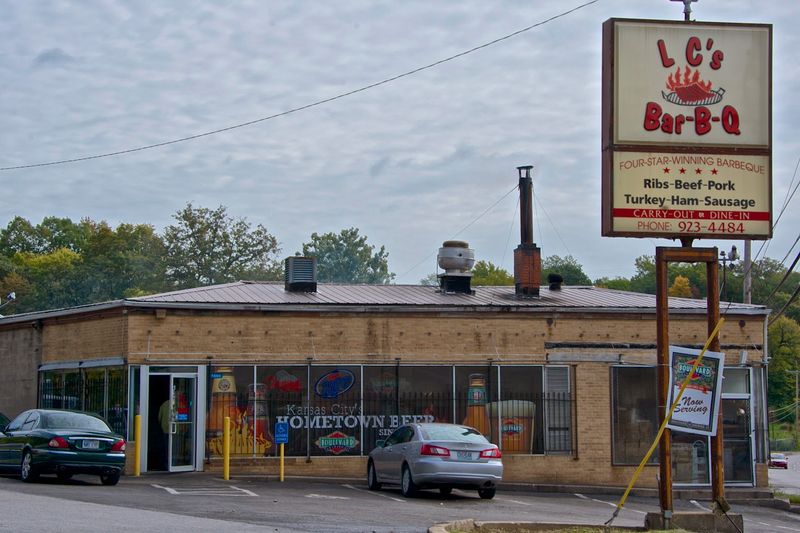 These 11 hole-in-the-wall burnt-end houses in Kansas locals refuse to share