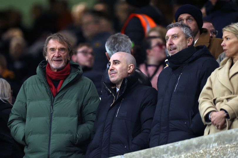 Man United interim manager anger as Alan Shearer blasts clear issues ...