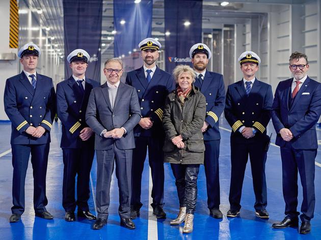 Scandlines tauft Elektro-Fähre