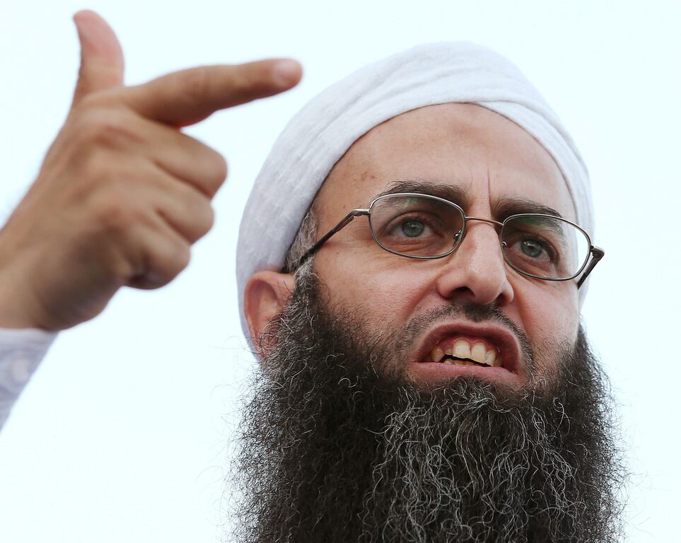 Lebanese singer turned militant Fadel Chaker appears in court on murder ...