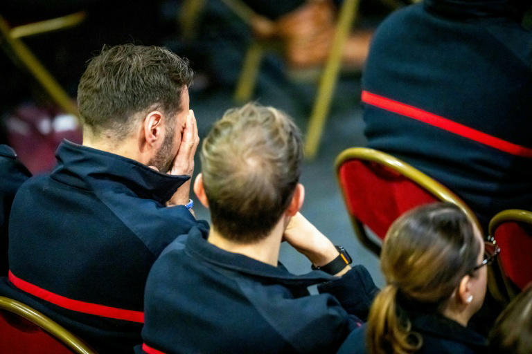 40 white roses: Shaken mourners remember Swiss fire victims