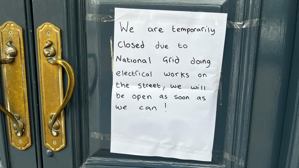 Power cut forces town centre shops to shut