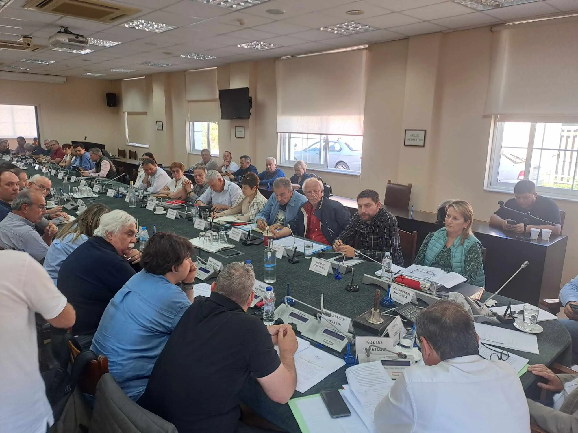 Πάτρα: Ξεκίνησαν οι κόντρες για το Καρναβάλι – Η αφίσα, οι χορηγίες και ...