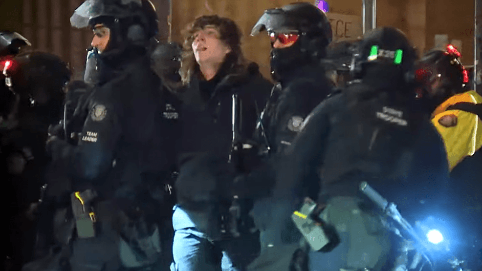 Police arrest six protesters outside ICE building in south Portland ...