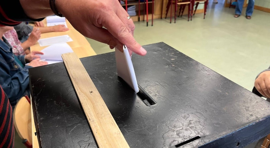 Presidenciais. Há mais 174.662 votantes do que em 2021 num total de 11. ...