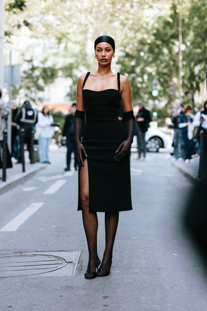 Collant e vestiti: sai quanti (e quali) modi esistono per abbinarli?