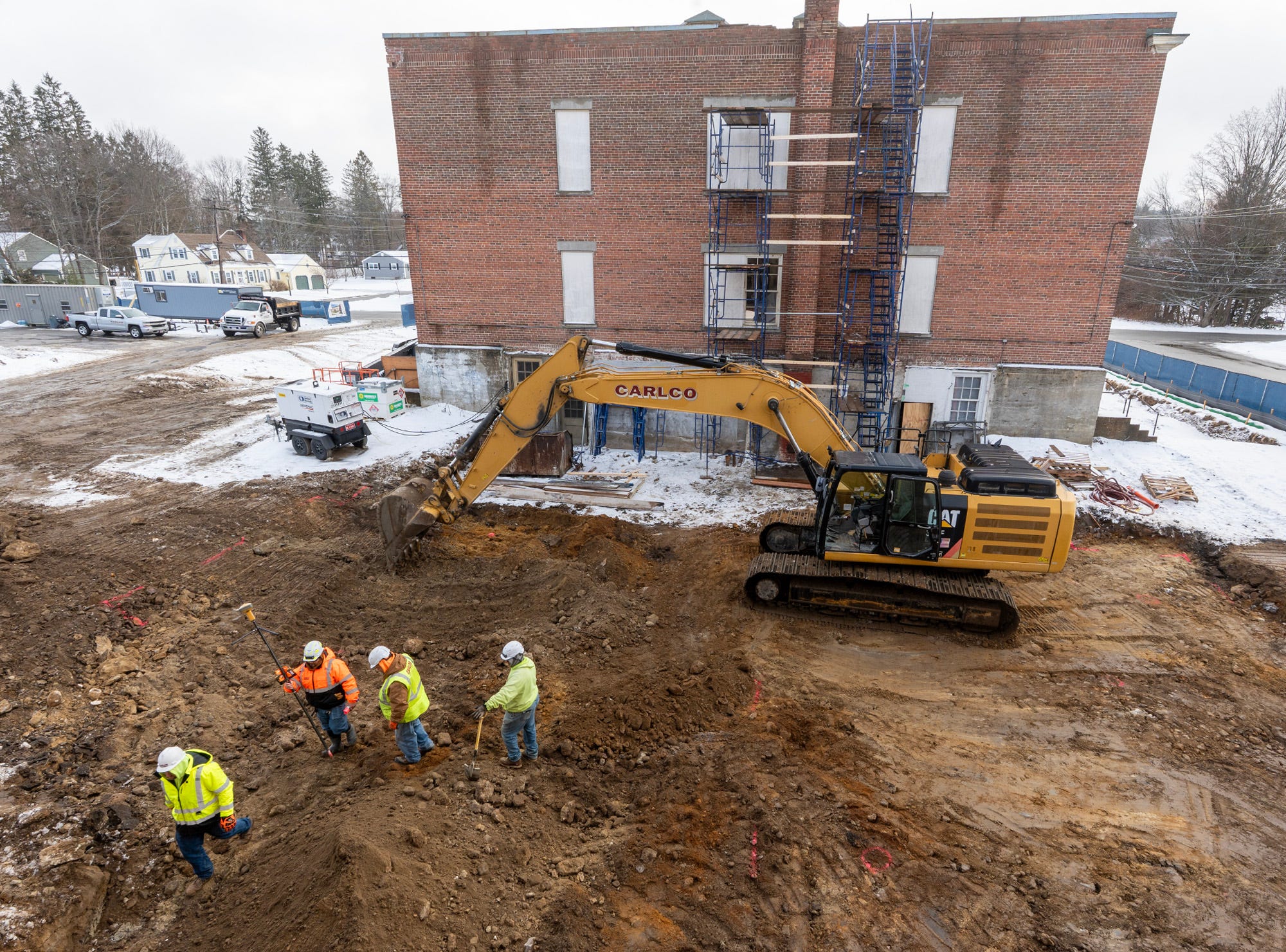 Former schools to become veterans housing in Winchendon