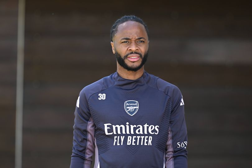 Ex-Liverpool star Raheem Sterling gets transfer hope to end Chelsea ...