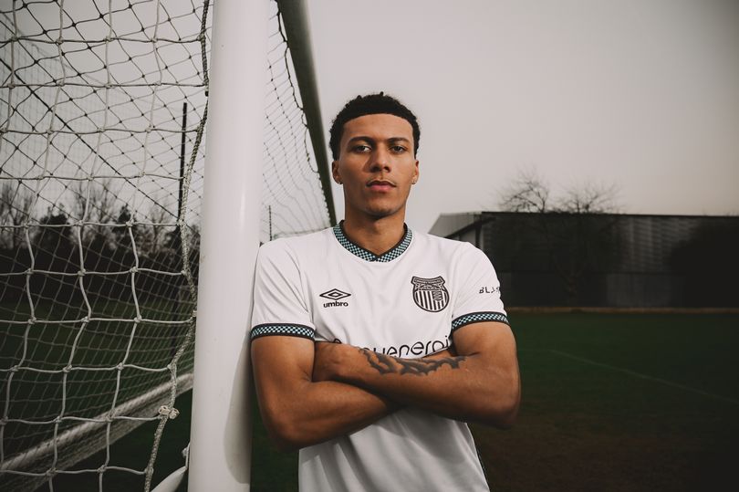 Tyrell Sellars-Fleming joins the Mariners