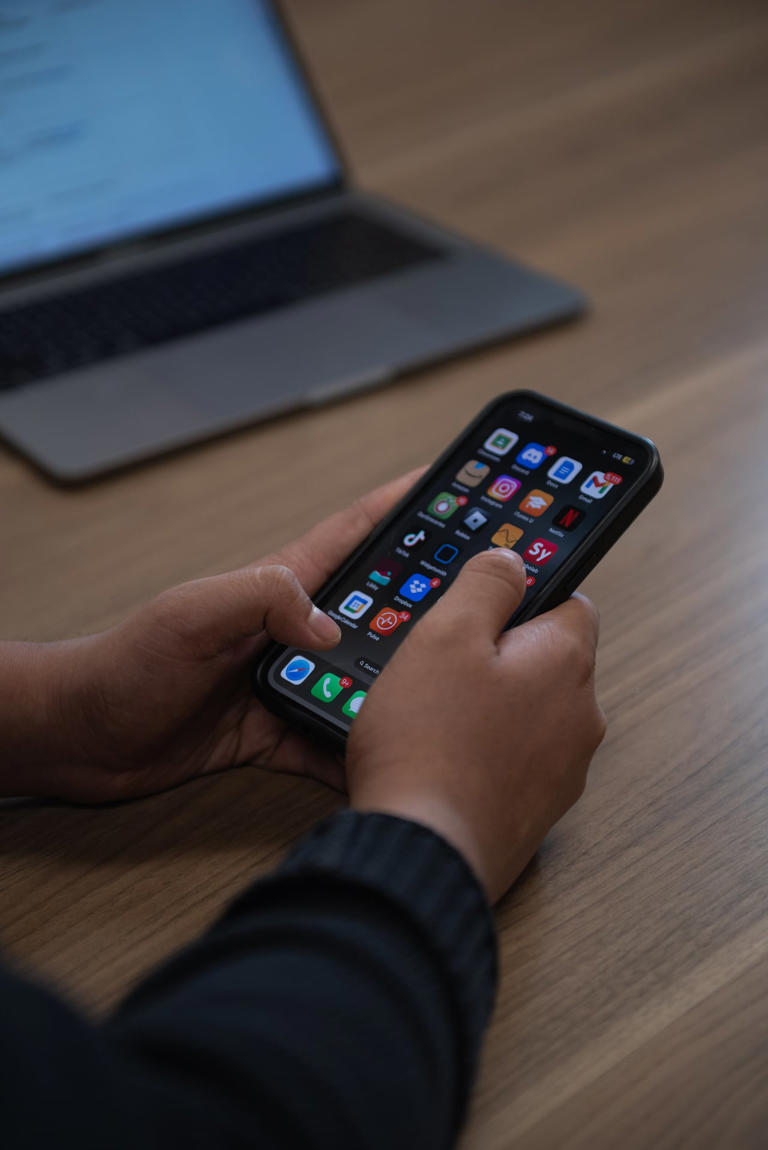 Rogers program to reduce youth screen time is a good first step, say ...