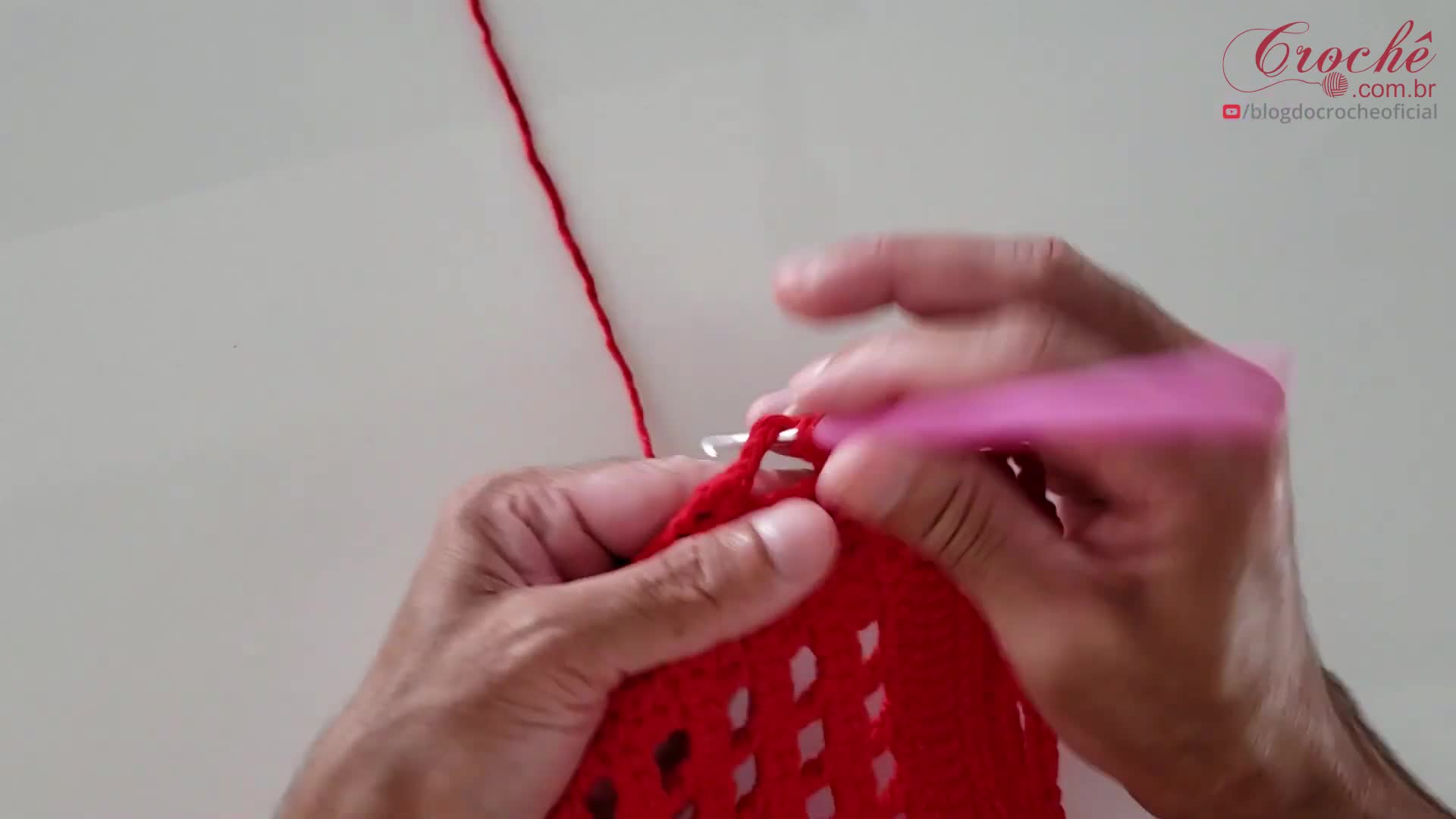 Tapete Feliz Natal em crochê com ponto pipoca 4/4 - Bico de acabamento