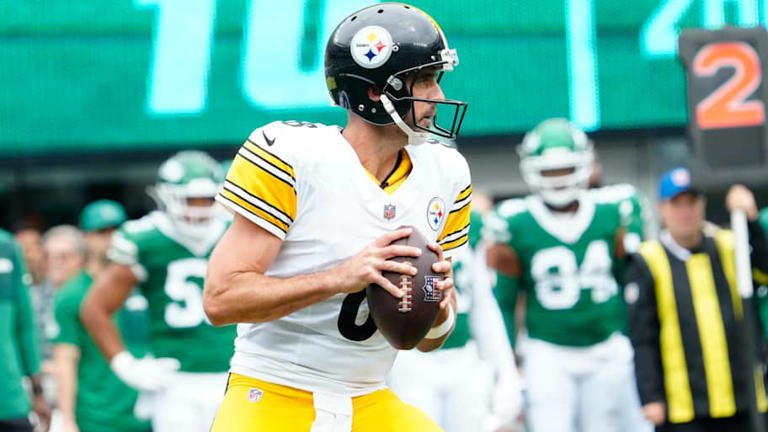 Steelers' Aaron Rodgers Takes Shot at Jets