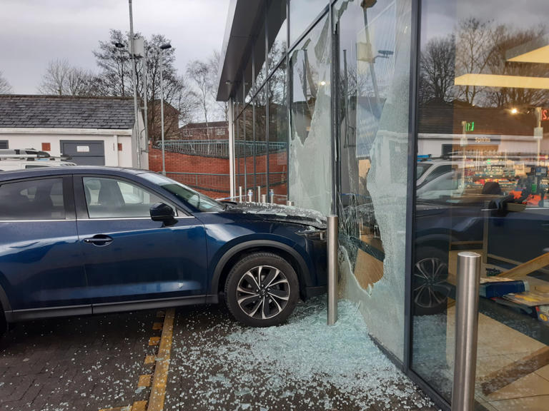 Houghton-le-Spring Lidl forced to close after car reportedly ploughs ...