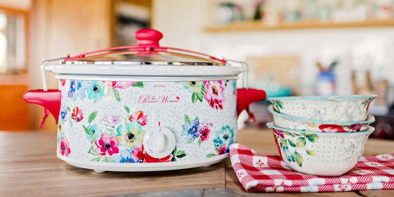 Is it safe to put a slow cooker insert in the fridge?