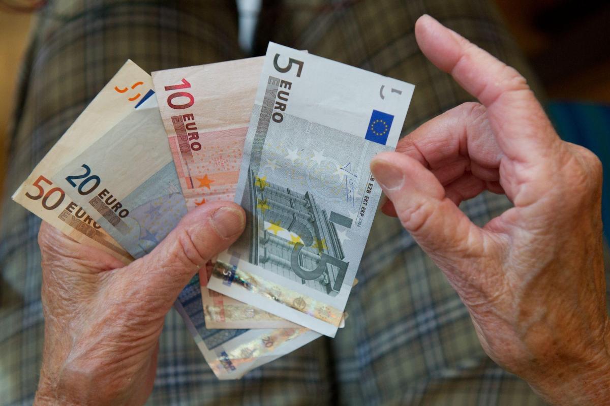 1300 Euro Rente: Muss ich Steuern zahlen?