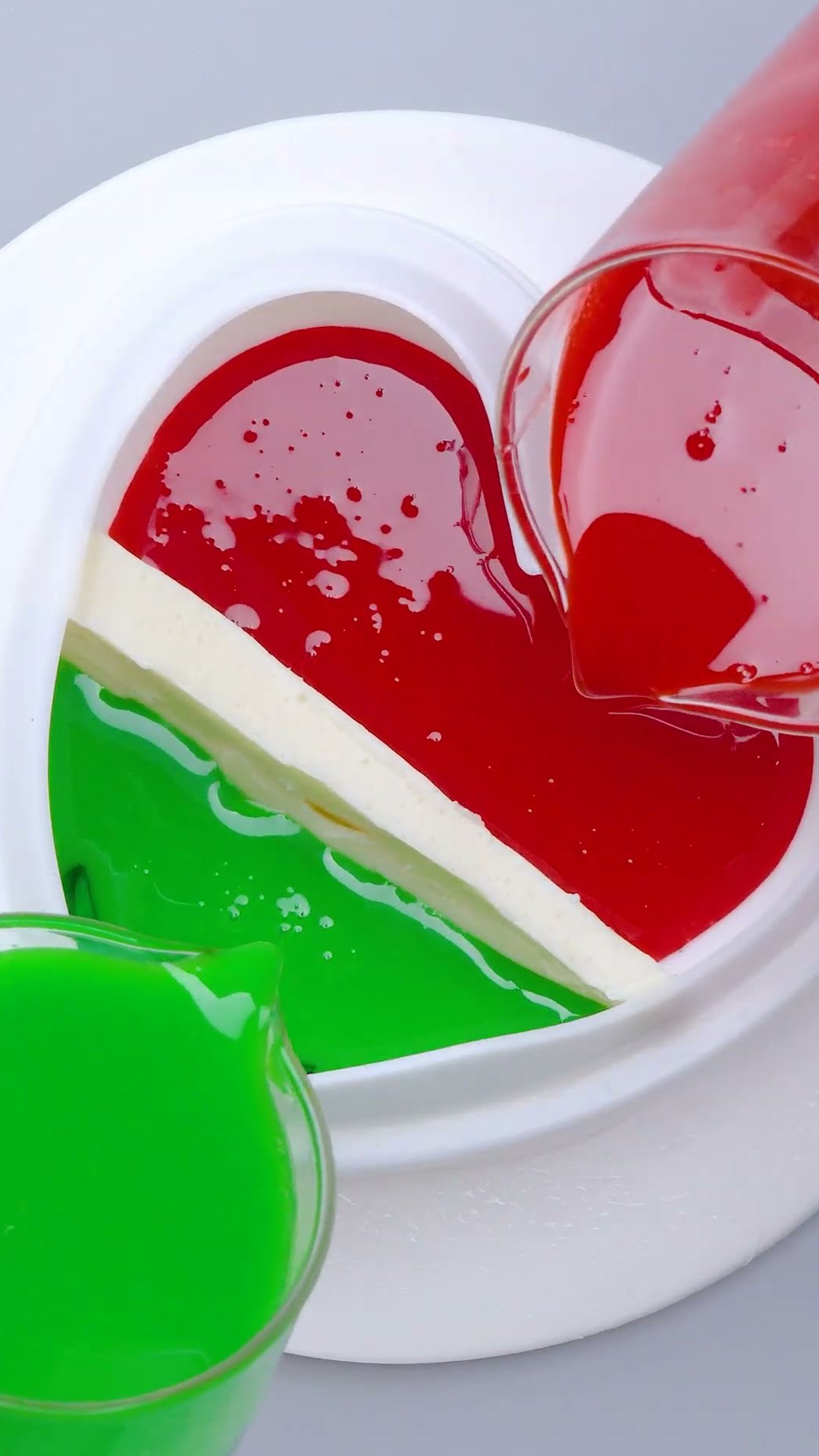 How to make a jelly watermelon dessert