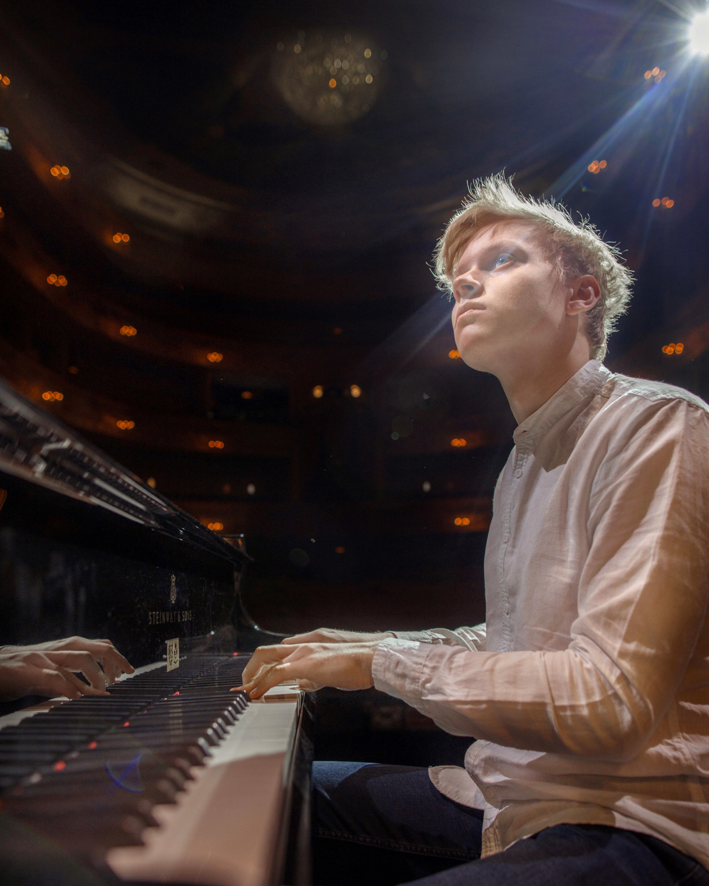Il pianista Alexander Malofeev in concerto a Bologna per Musica Insieme