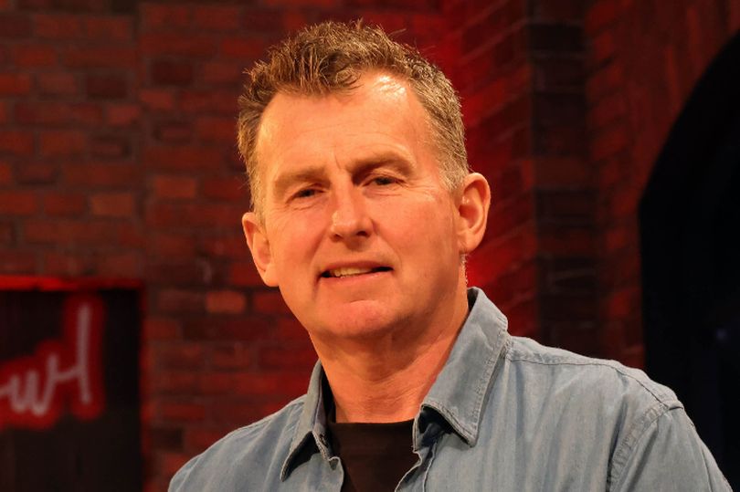 Nigel Owens publicly accuses BBC presenter Chris Packham of dog cruelty