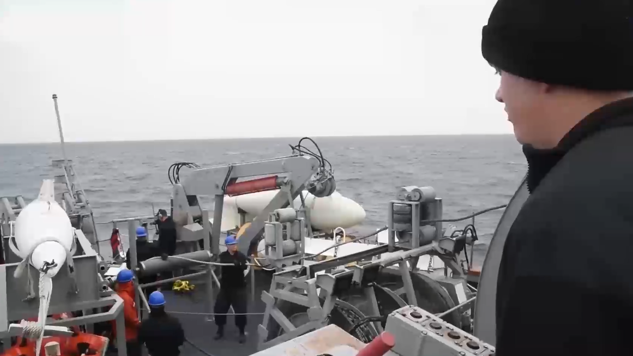 How the US Navy searches for and destroys sea mines