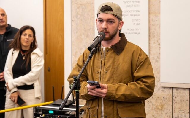 Kibbutz Alumim members gather in Tel Aviv, call for return of hostage ...