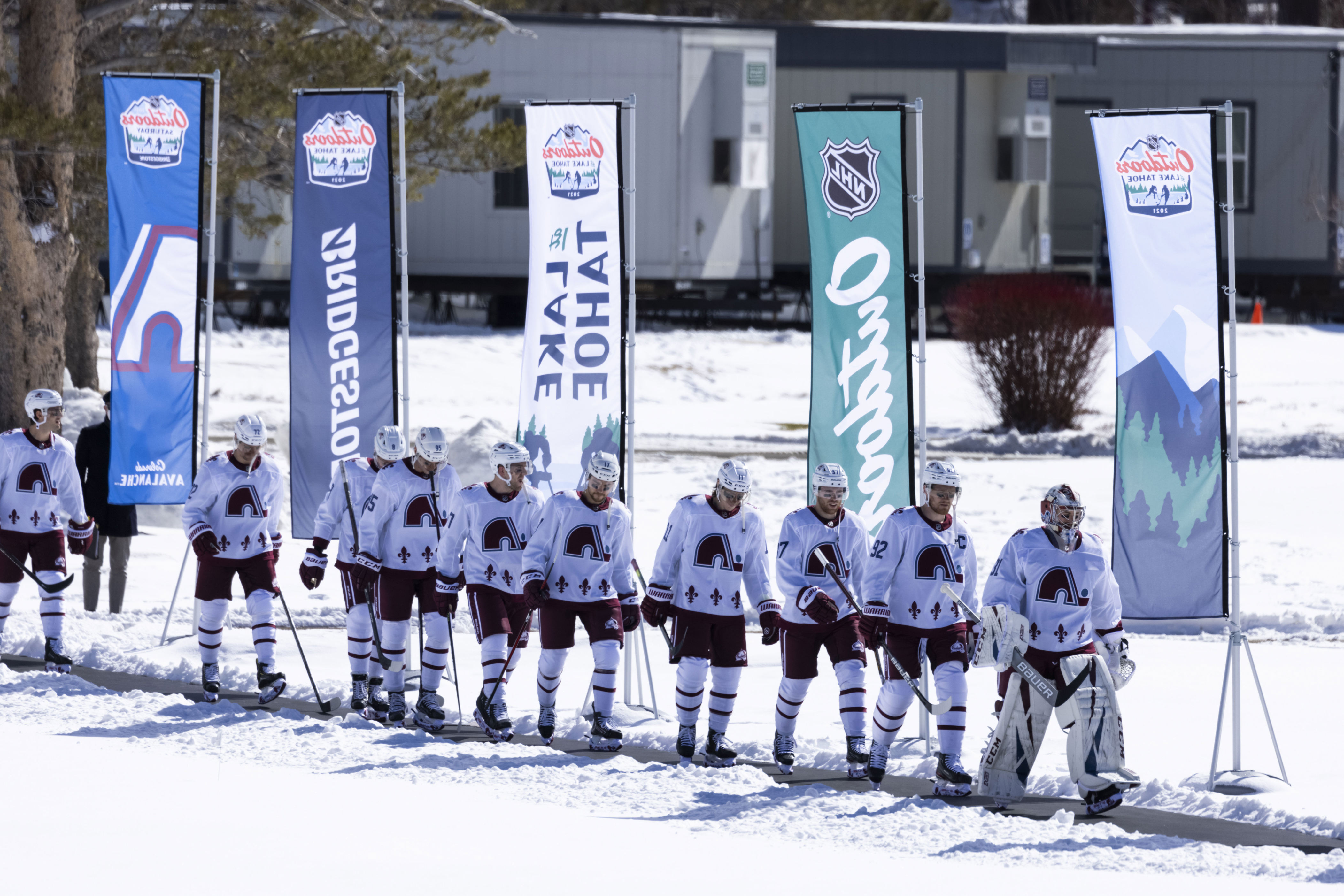 Morning flurries: Avalanche headed to 2027 Winter Classic